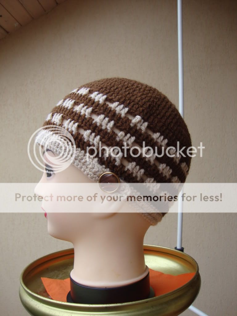 Caciuli dama crosetate - C - Articole crosetate pentru adulti partea a 43-a